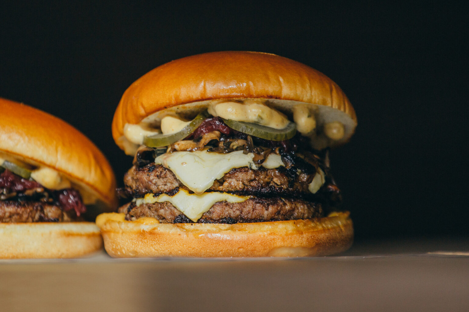 MO'S BURGERS & MORE - MOst wanted burgers din Sibiu!