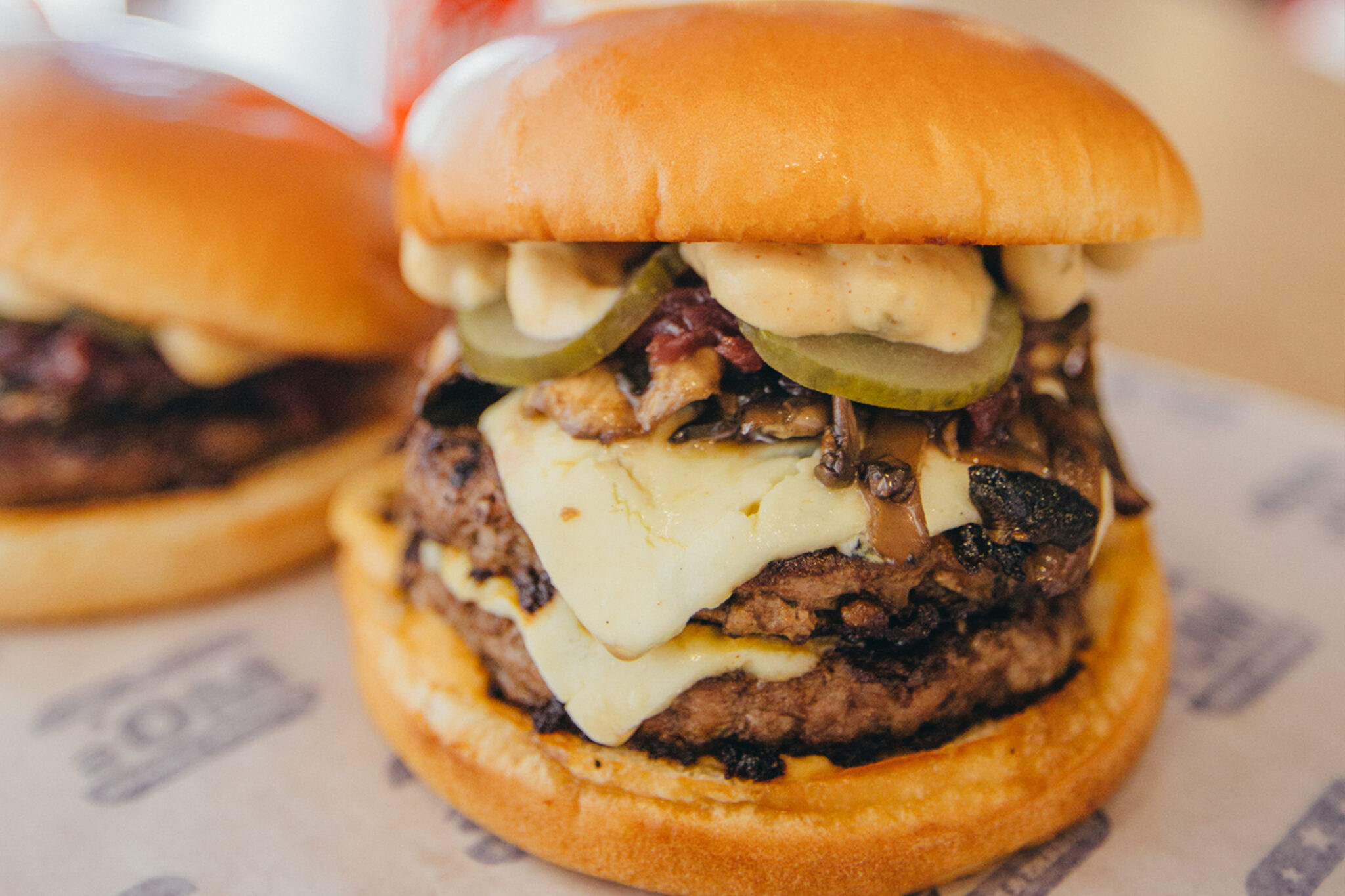 MO'S BURGERS & MORE - MOst wanted burgers din Sibiu!